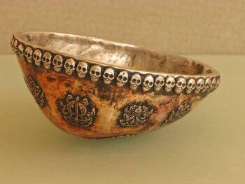 Quelle est la signification de kapala ? - tetedemort.org